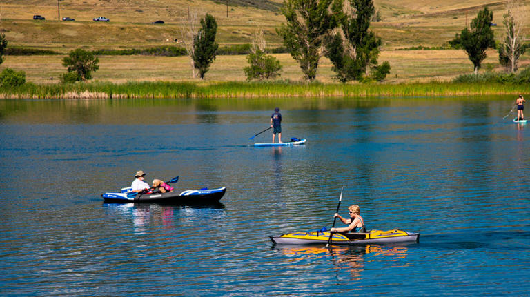 Sandwiched Between Colorado Springs And Denver Is A Scenic State Park ...