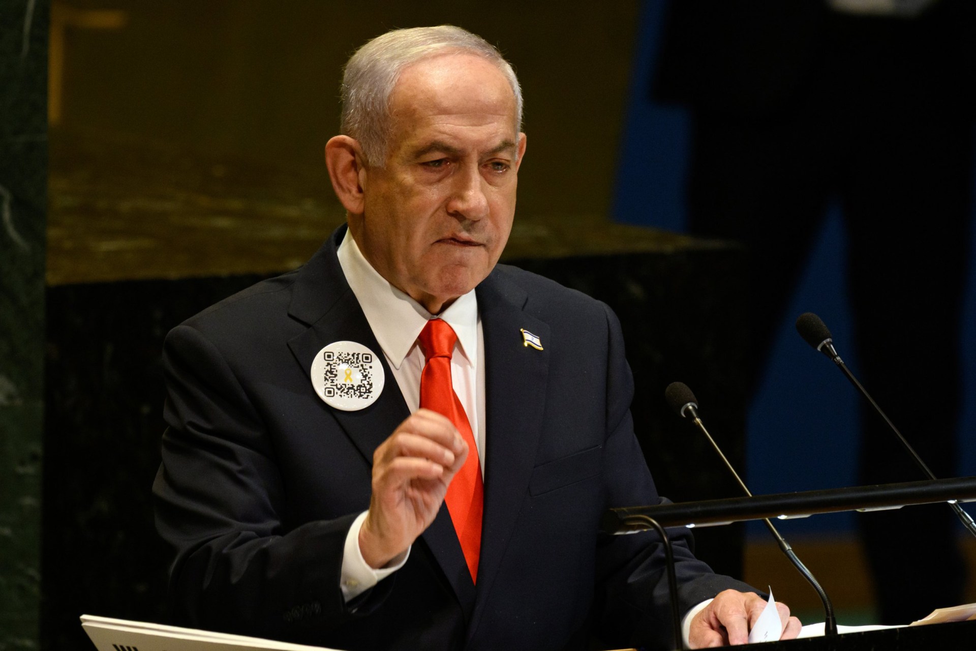 Netanyahu faces empty chairs at UN during fiery speech