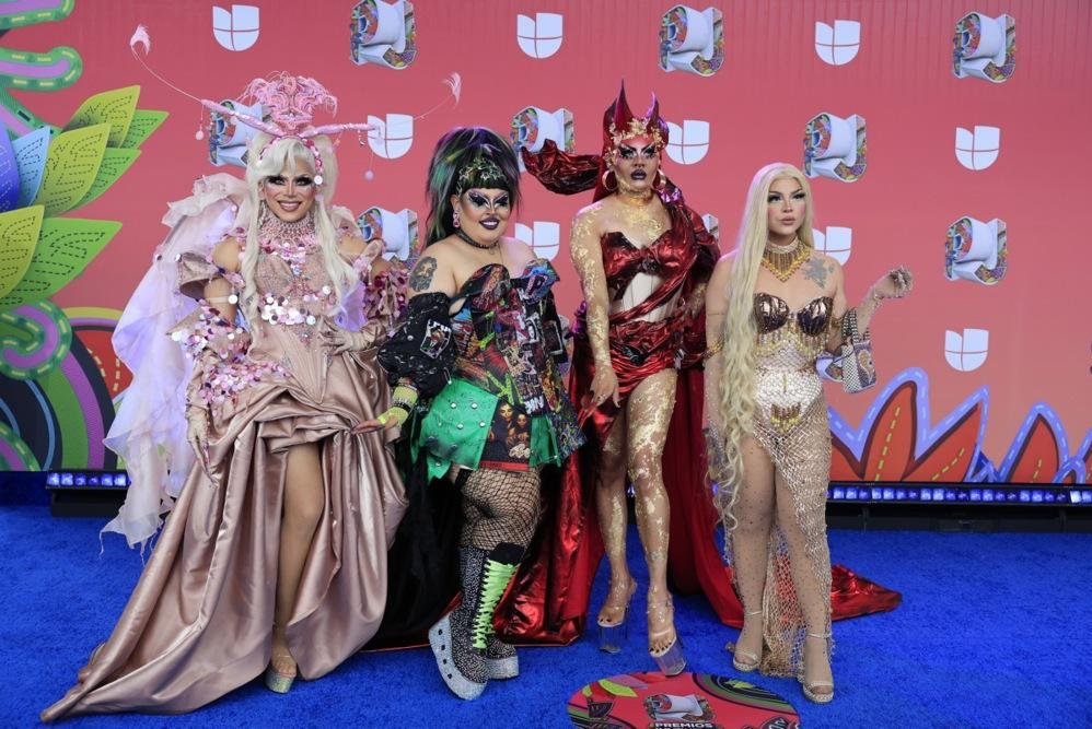 Karol G, Bad Bunny shine as Premios Juventud comes to Panama