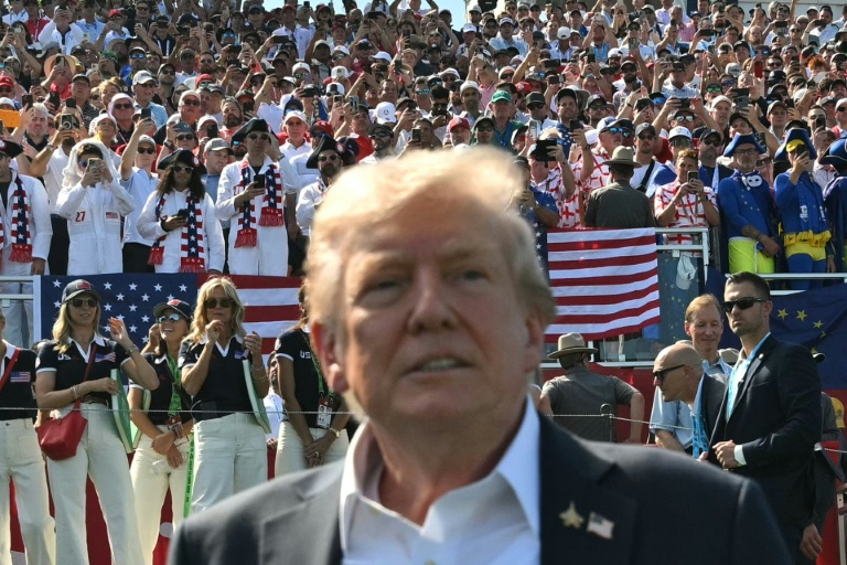 Europa da un golpe de autoridad ante EEUU y Trump en inicio de Ryder Cup