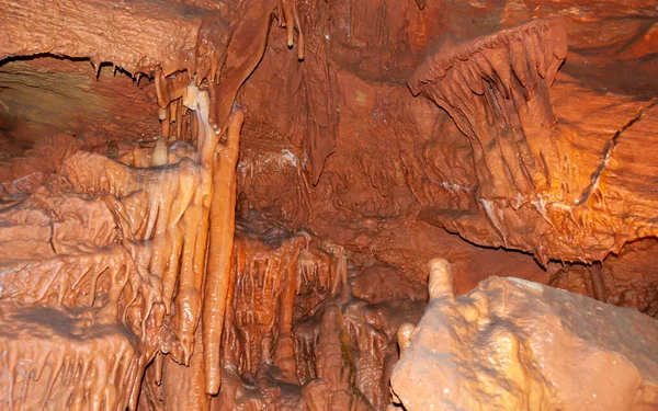 16 US spots to dig for gemstones