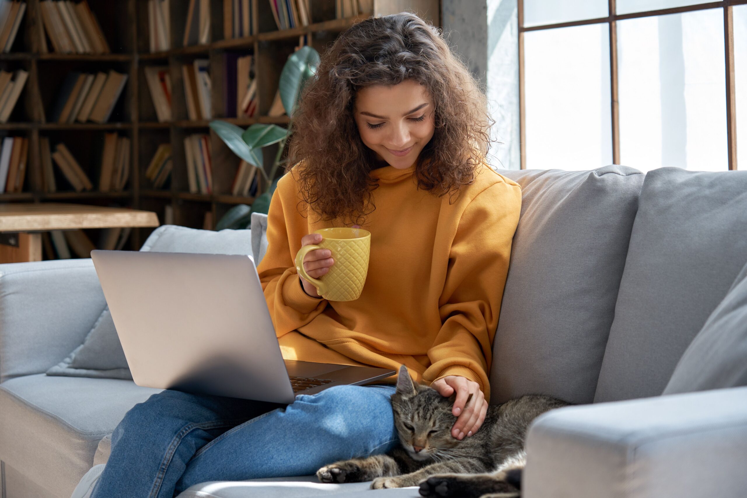 10 Things You Do That Create Lasting Emotional Bonds With Your Cat