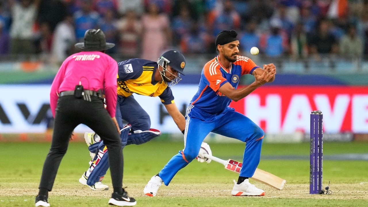 Cricket is confusing! Dasun Shanaka's run out reversal in Super Over ...