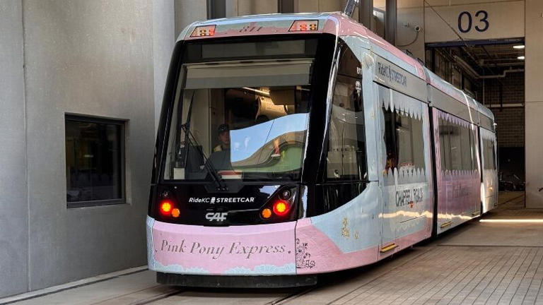 Pink Pony Express: Kansas City welcomes Chappell Roan fans with new ...