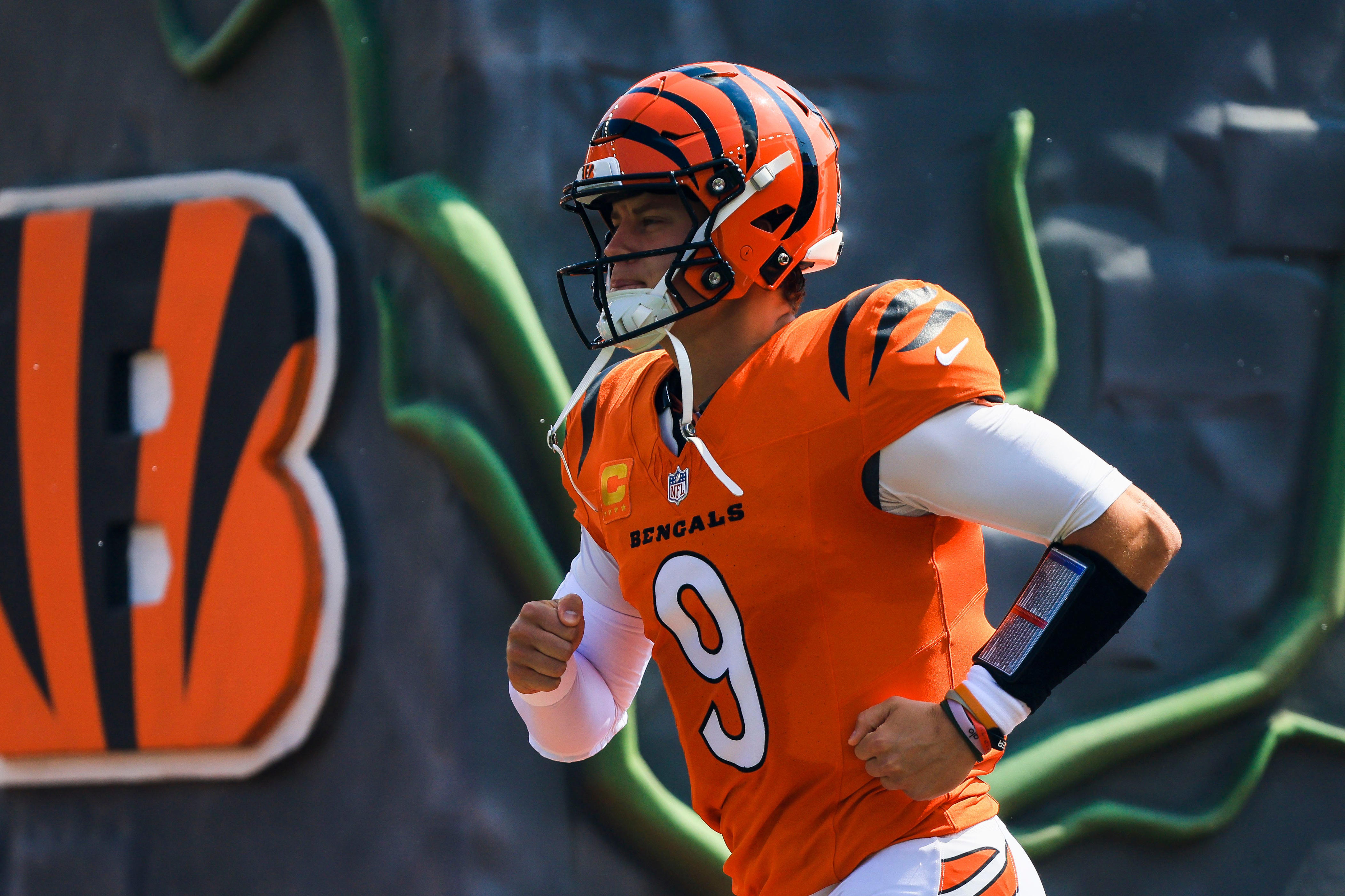 Bengals QB Joe Burrow issues first message to fans after injury