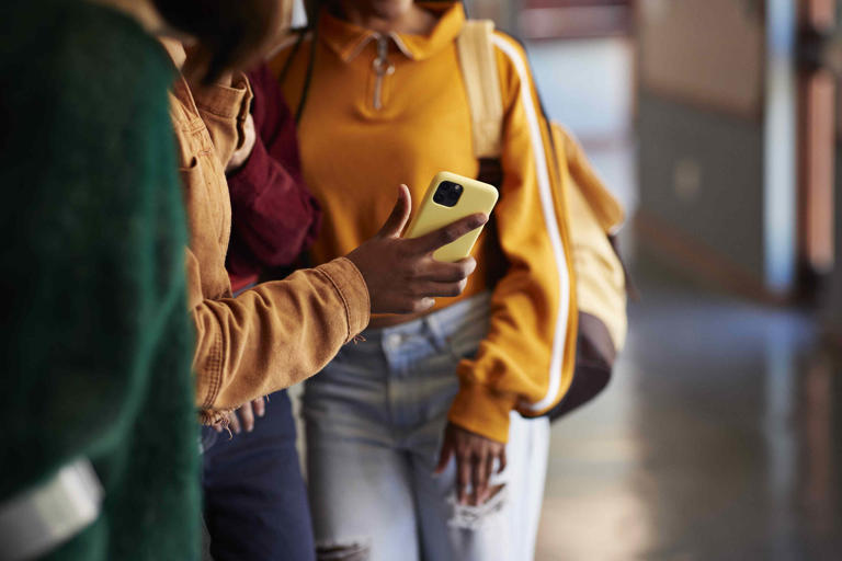 Instagram Partners With Schools To Tackle the Cyberbullying Teens Aren ...