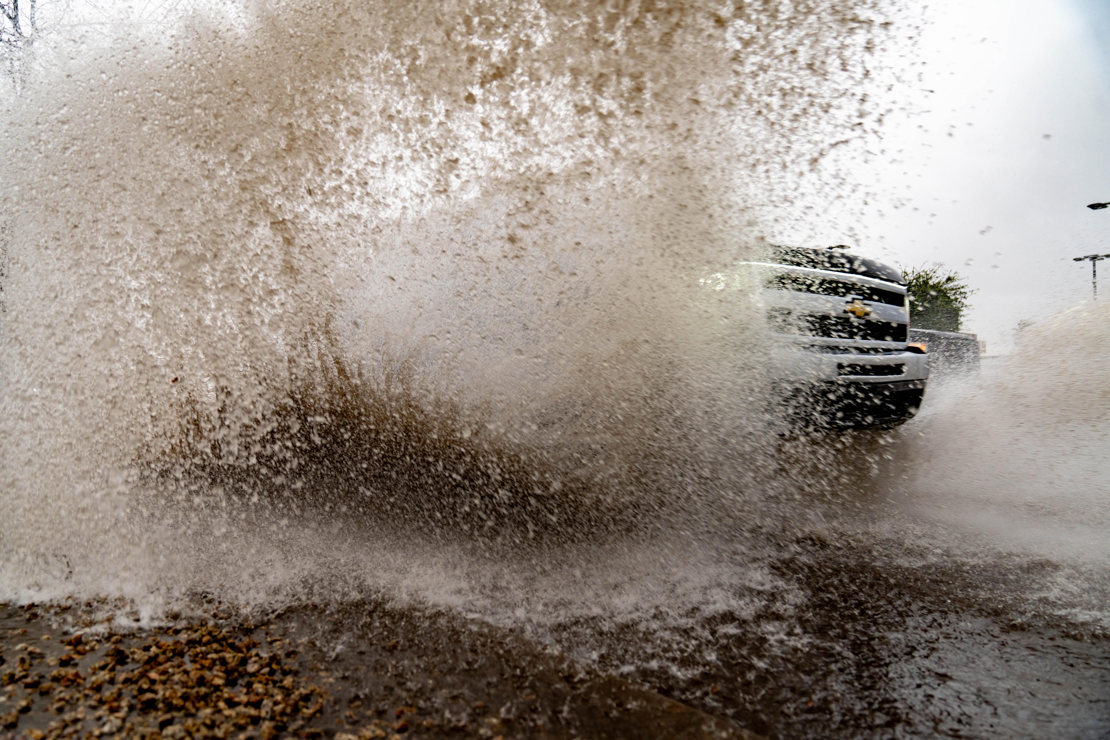 At least 4 dead after flash floods in Scottsdale, Globe devastate the ...