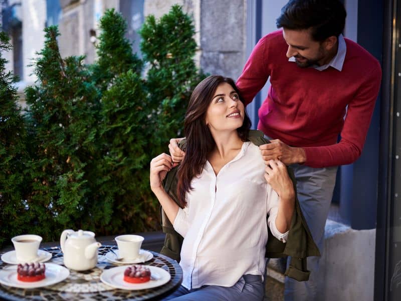 10 Signs Someone Is Thinking About You