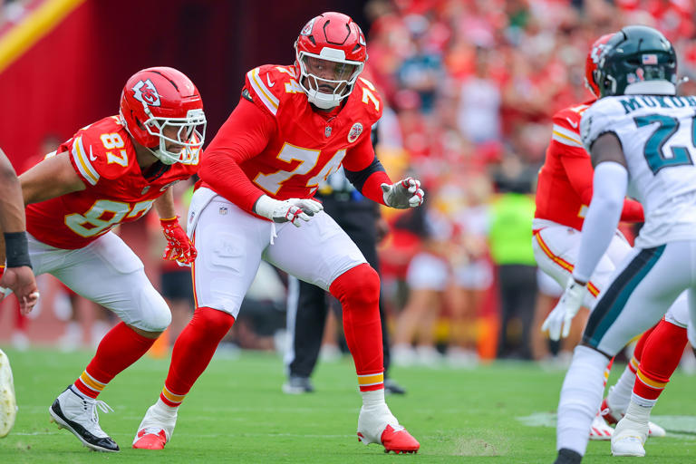 Offensive line coach Andy Heck on Jawaan Taylor: ‘If you make a mistake ...