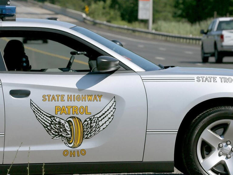 Police chase in Brunswick ends with crash in Cleveland, driver escapes