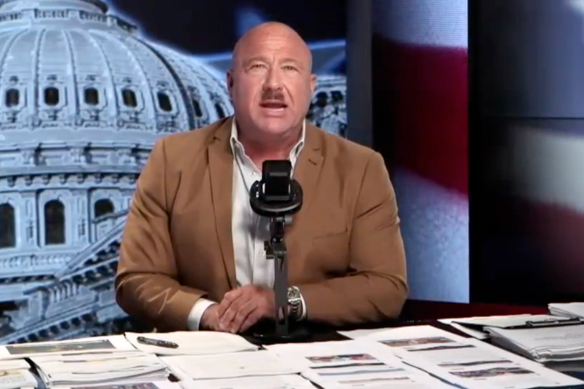 Alex Jones raises eyebrows by growing ‘Hitler mustache’ - then says it ...