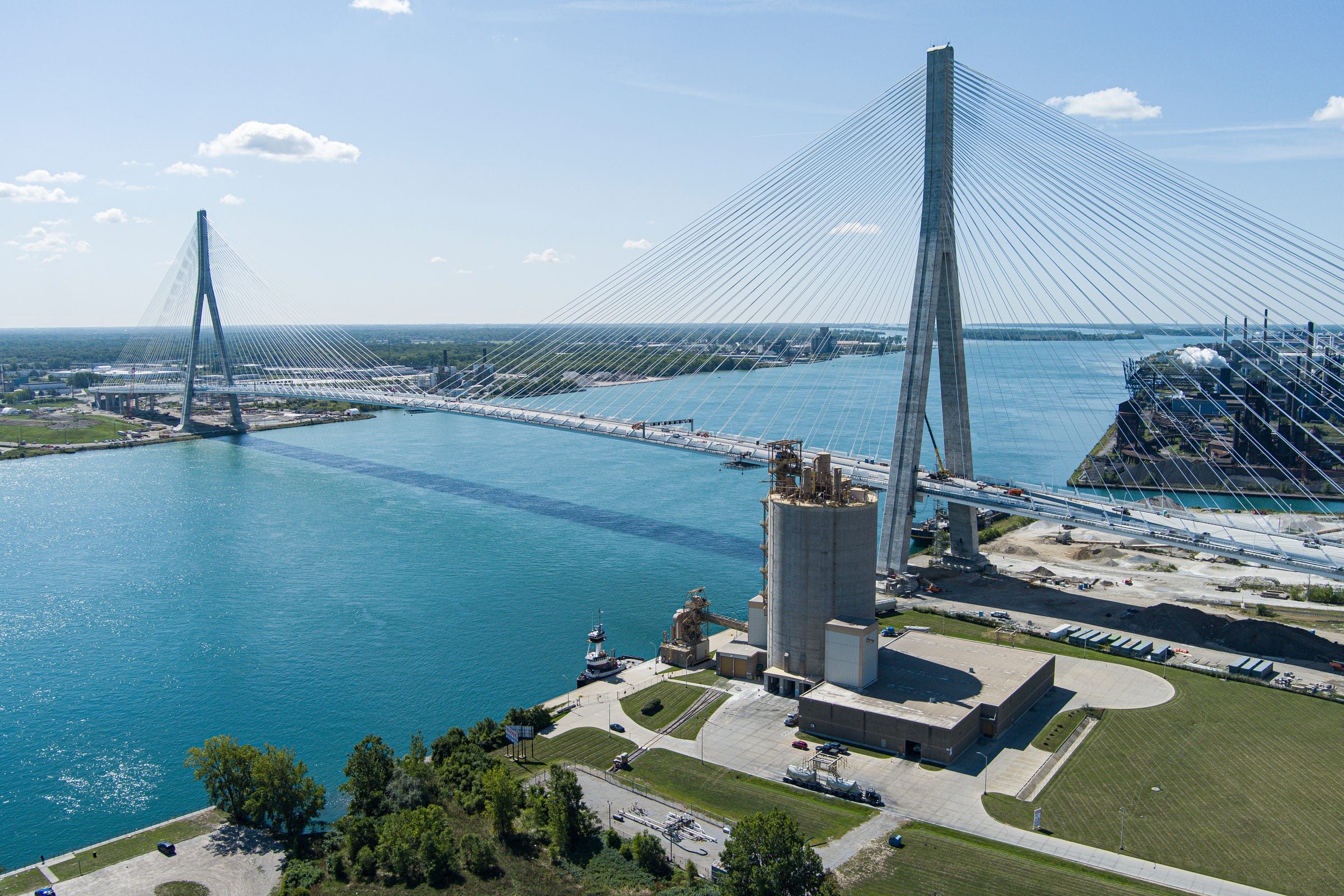Construction nearly complete on Gordie Howe Bridge connecting Windsor ...