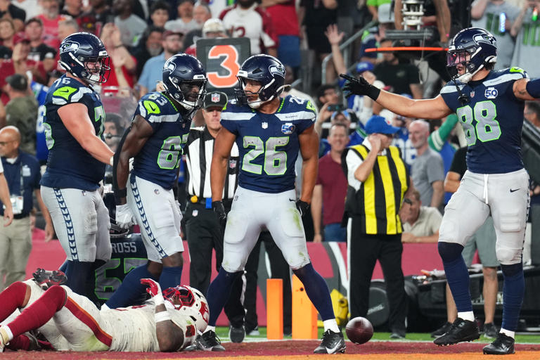 Early 2026 fantasy expert consensus rankings: Seattle Seahawks edition