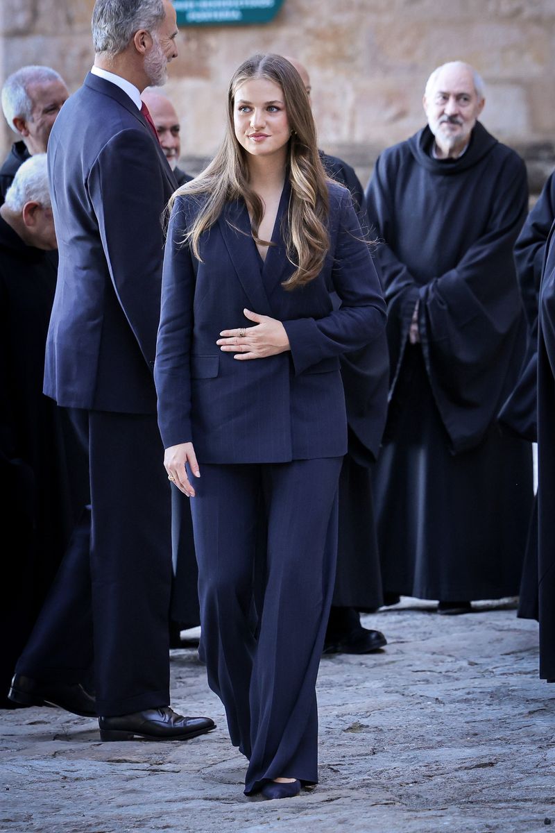 Princess Leonor masters the oversized suit trend with royal elegance in ...