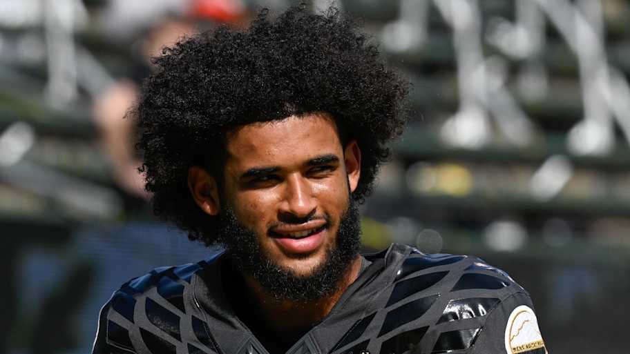 NFL Draft Analyst Makes Bold Claim About Oregon Quarterback Dante Moore