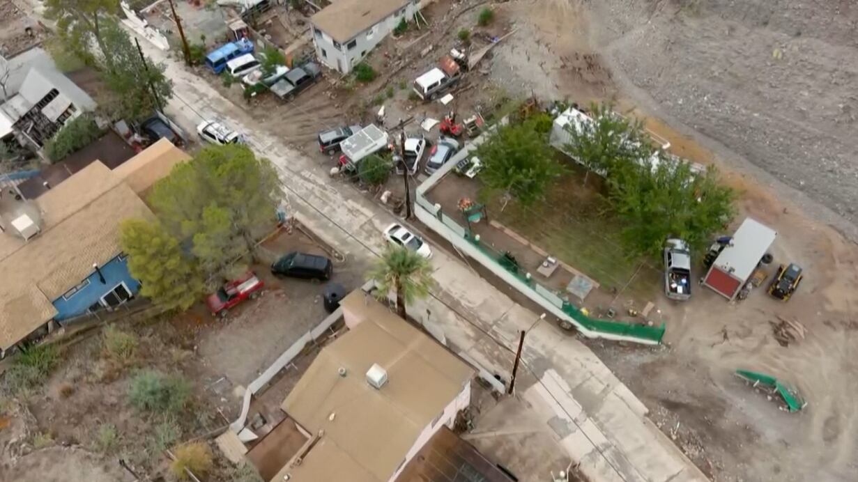 Death toll rises to 3 after Globe-Miami flooding; Missing man found safe