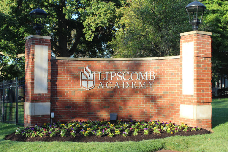 Influencer Savannah Chrisley criticizes Lipscomb Academy for halting ...