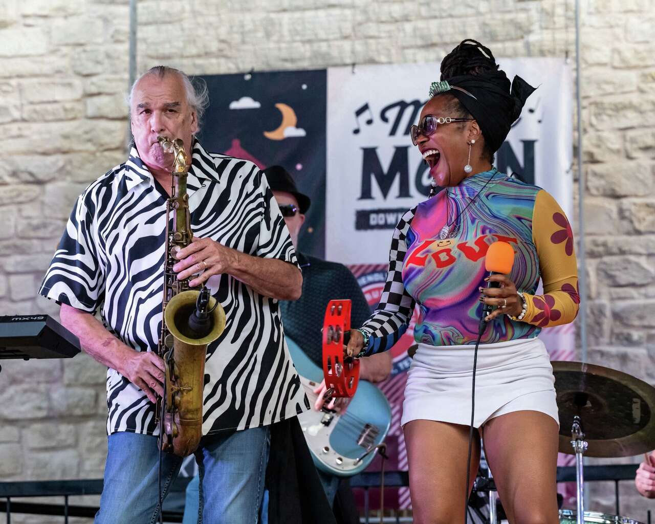 Rochelle and the Sidewinders kick off Round Rock's weekly music series