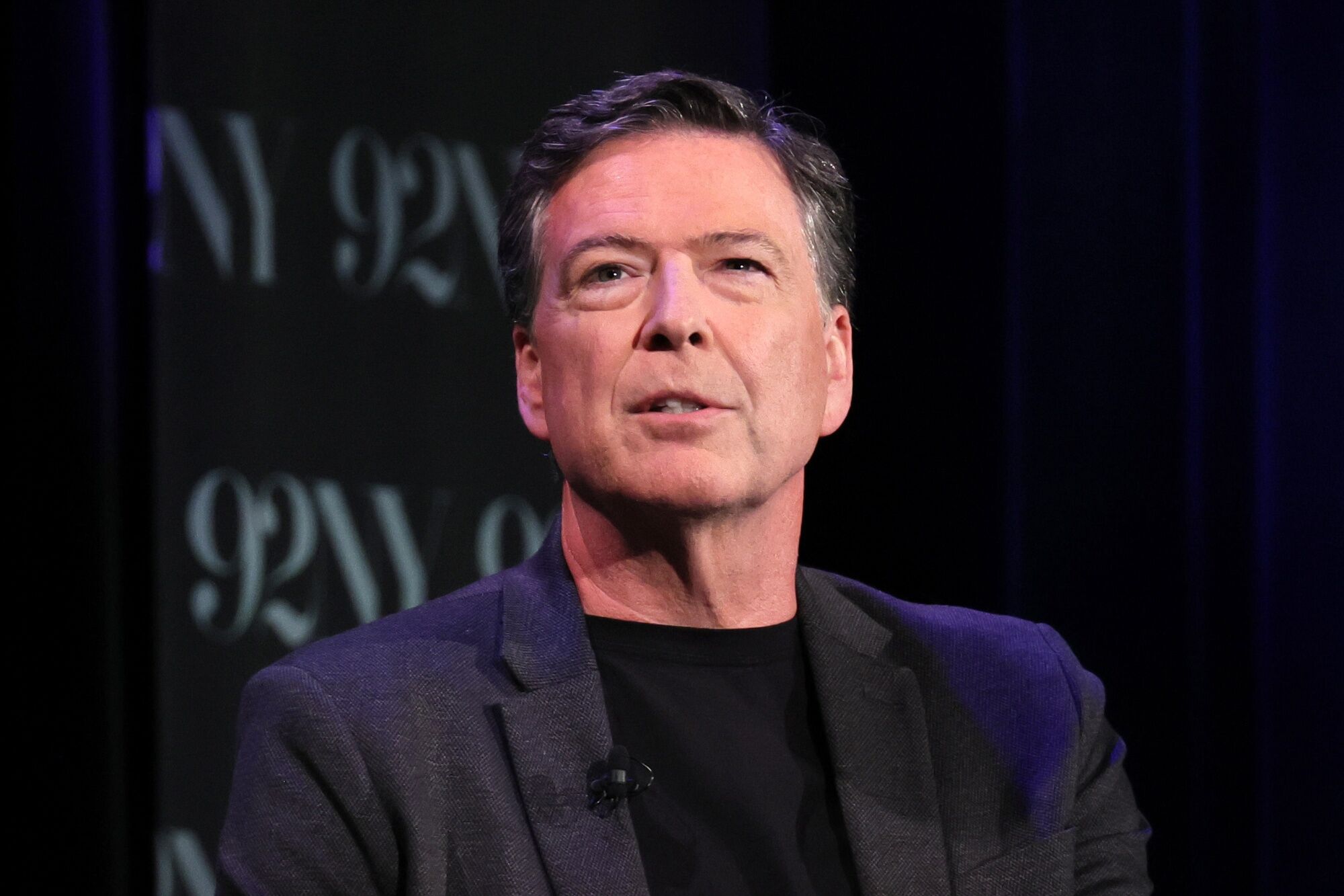 Trump logra acusación contra exdirector del FBI James Comey
