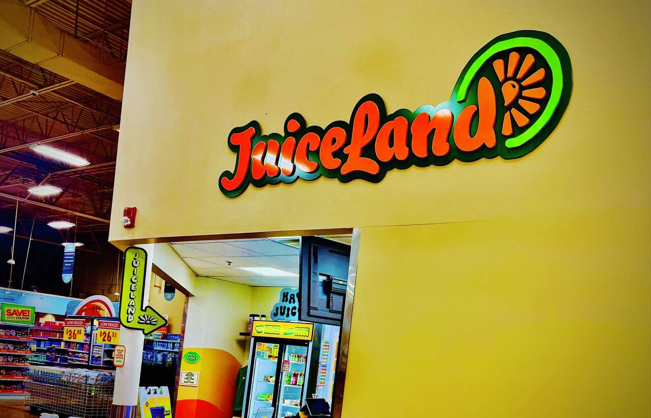 Trendy smoothie spot brings a slice of Austin to buzzy S.A. area