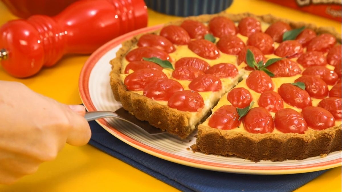 Tem cream cracker em casa? Faça essa torta cremosa de queijo em 40 minutos