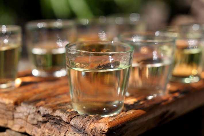 Comprar destilados e outras bebidas alcoólicas nos supermercados é seguro?