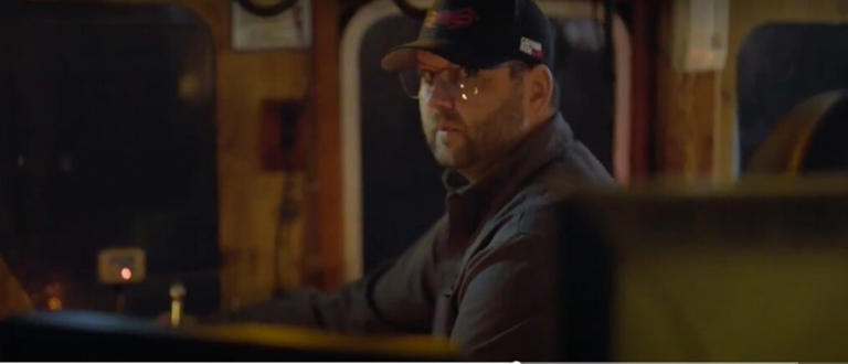 ‘Deadliest Catch’: Controversial Captain Greg Wallace Makes Dramatic ...