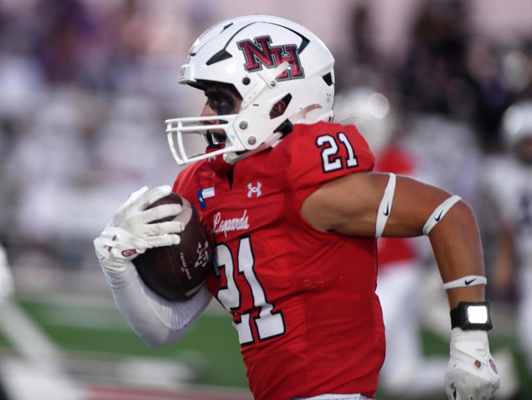 New Home Football S Lincoln Preston Shows Off Explosiveness In Rout Of