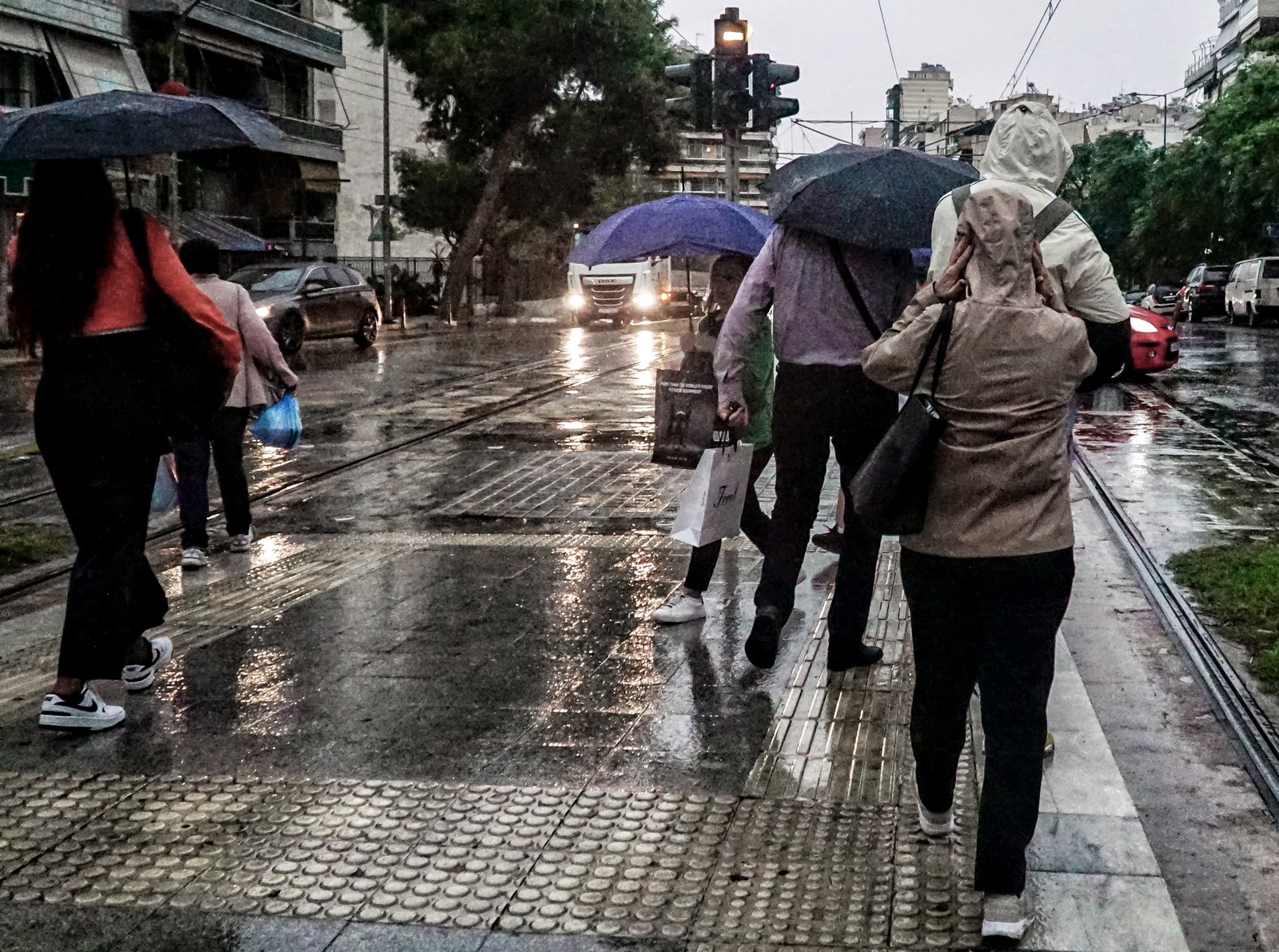 Καιρός: Ξεκινά η επέλαση της κακοκαιρίας - Ποιες περιοχές θα "χτυπήσει"