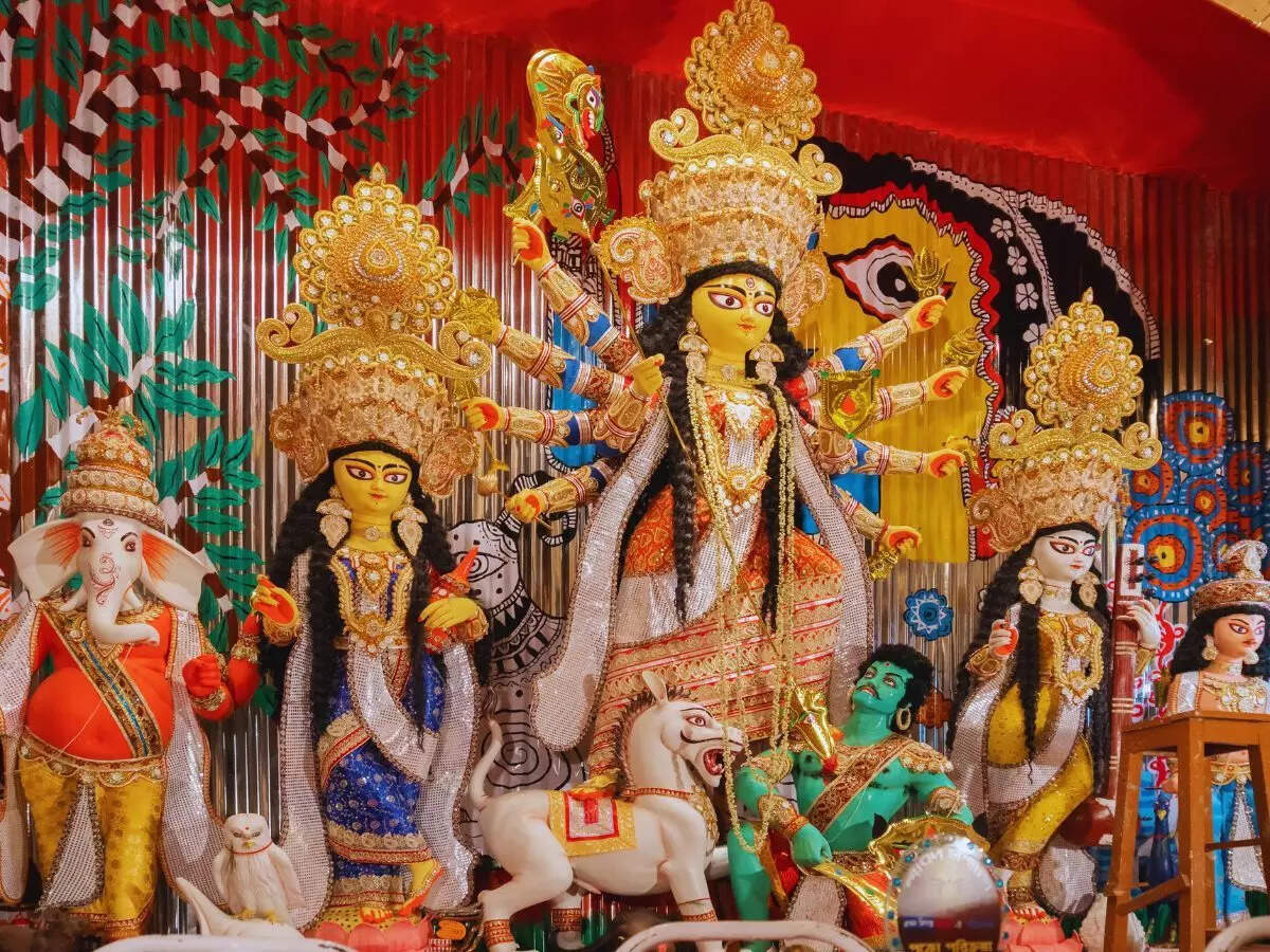 8 must-visit Durga Puja pandals in Mumbai 2025 for a vibrant celebration