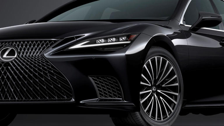 The Lexus LS Is Dead, But It’s Going Out With 416 HP And A $99K Goodbye