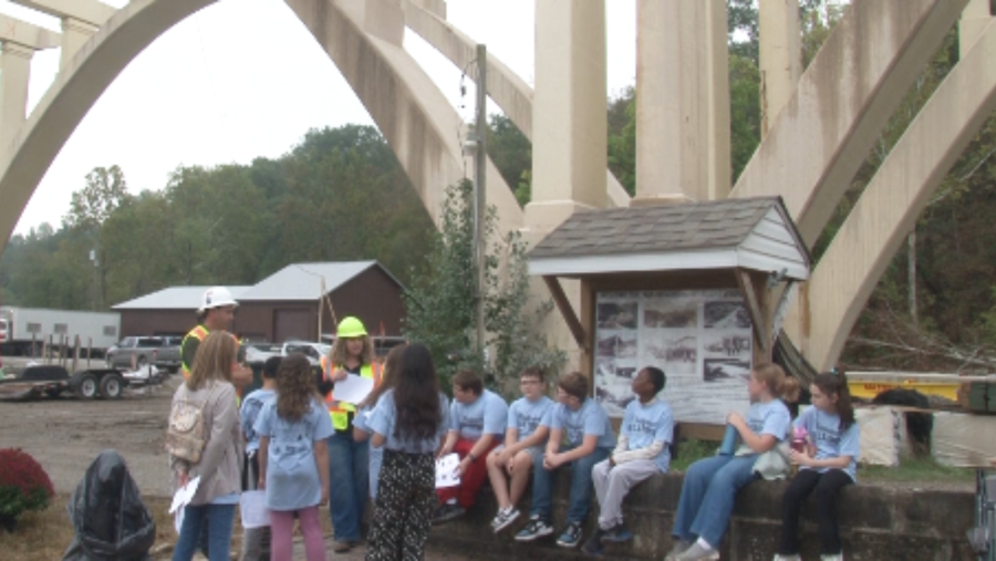 Ohio students step back in time during field trip to historic Blaine Hill S-Bridge