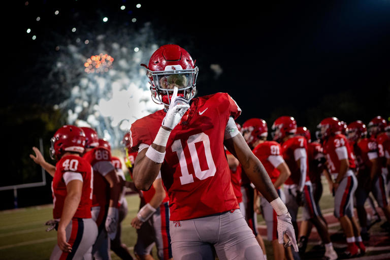 Meet Brentwood Academy junior Kenneth Simon II, who has Tennessee ...