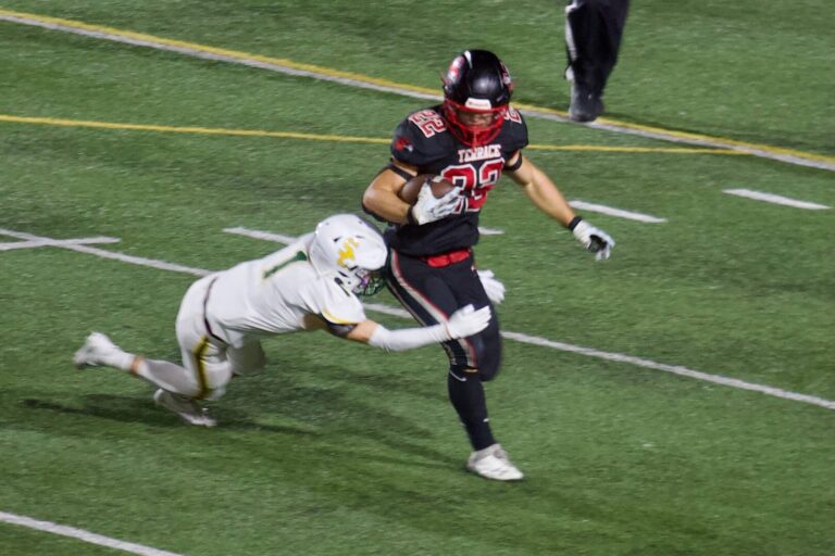 Mountlake Terrace football shuts down Shorecrest