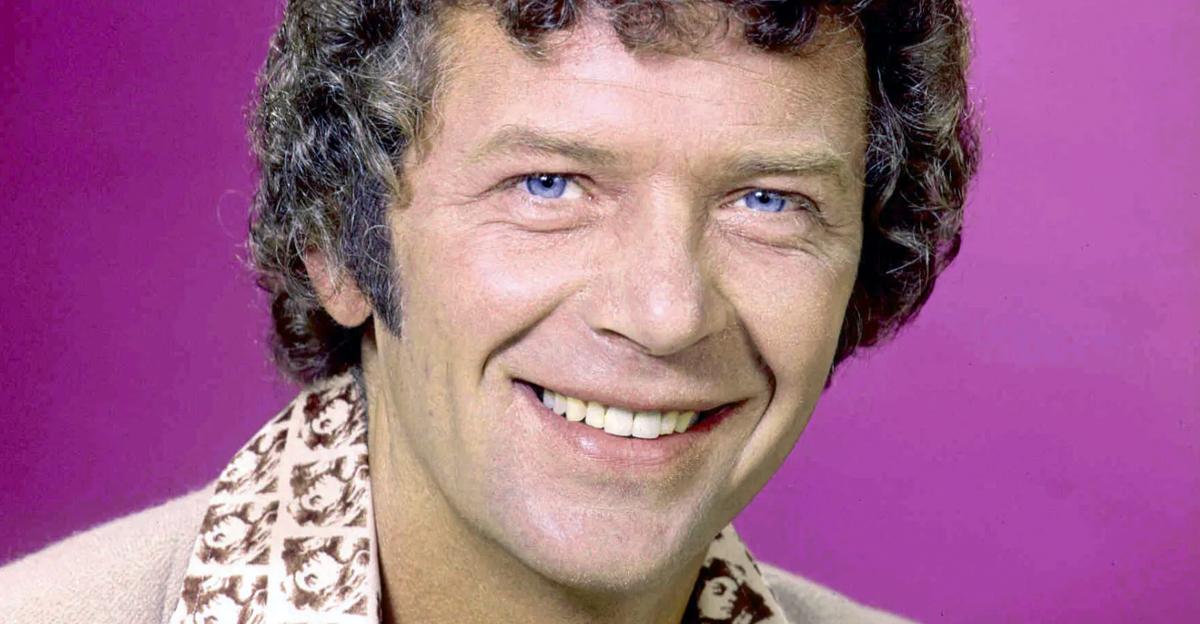 Robert Reed’s Explosive ‘Brady Bunch’ Secret