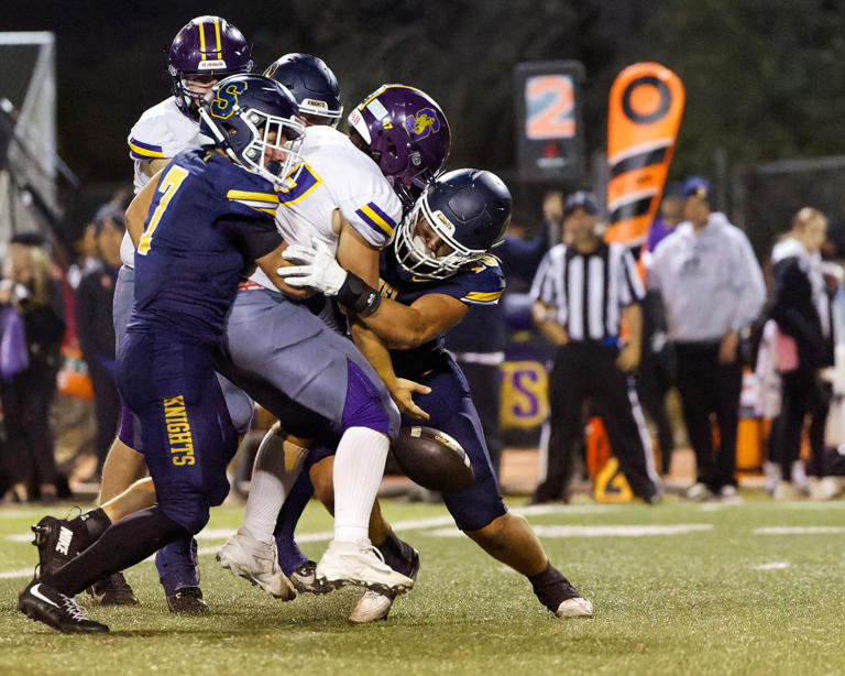 Fast start, consistency help unbeaten Soquel roll past Salinas | High ...