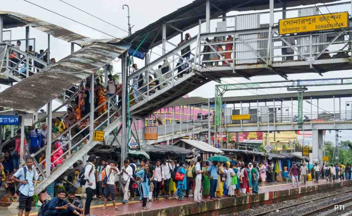Weather Agency Predicts Rainfall During 5-Day Durga Puja Festival In ...
