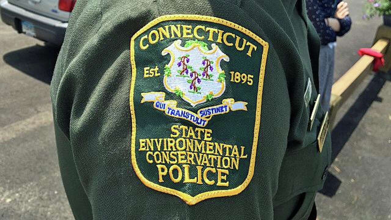 Man dies after kayak capsizes in Connecticut pond, official says