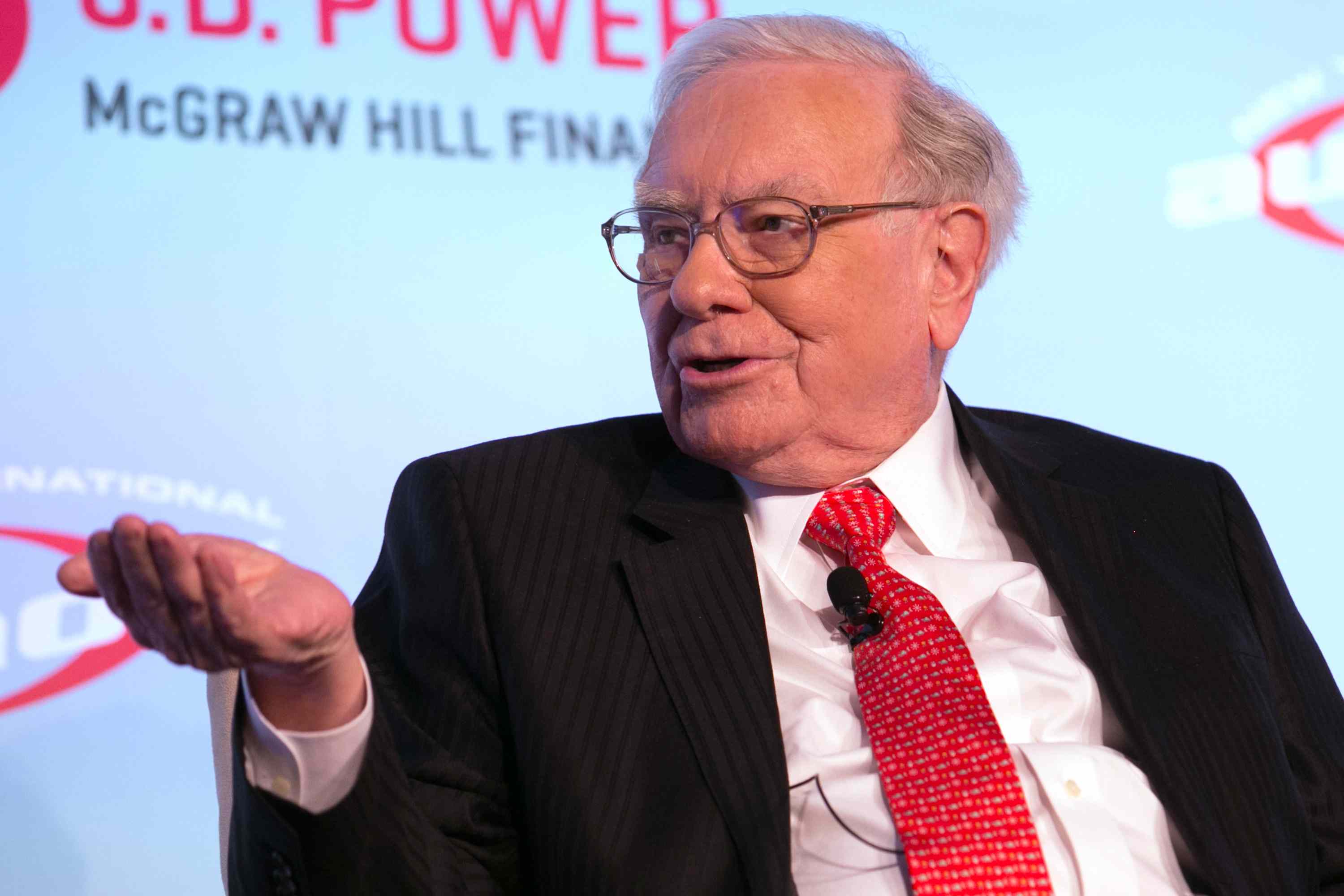 Warren Buffett's Take on Active Traders: It's Like Calling One-Night ...