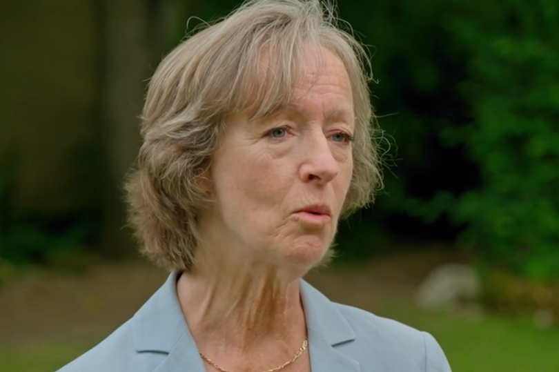 BBC Antiques Roadshow expert stunned by 'conundrum' painting worth ...