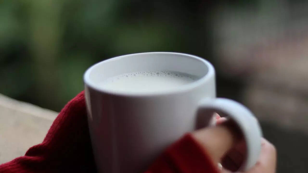 Is your milk real or adulterated? 5 quick home tests to find out