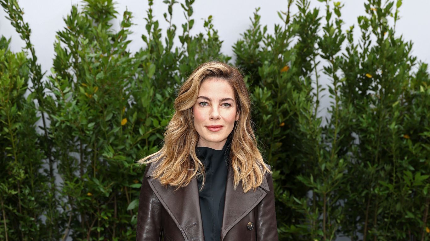 Naomi Watts, Iman, Kelly Rutherford et son fils… looks d'automne au ...