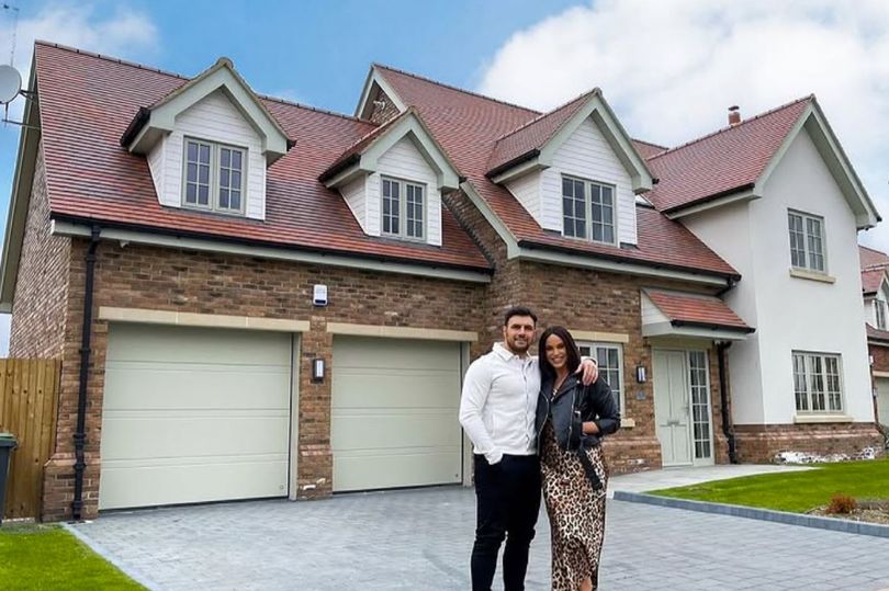 Inside BBC Strictly Come Dancing's Vicky Pattison's stunning house ...