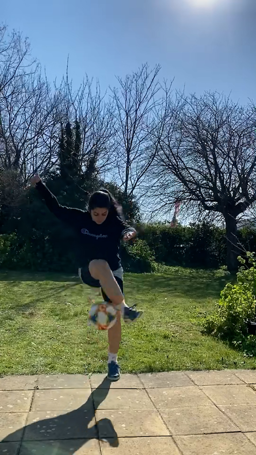 Contemporary Inspirations in Ball Juggling