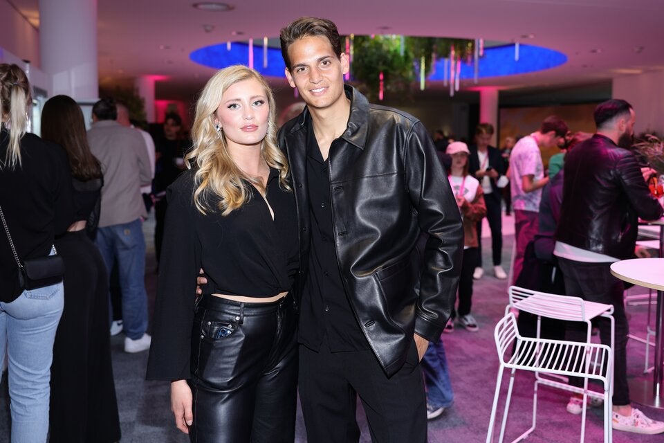 Lachen, Flüstern, Strahlen – was läuft da zwischen Luna Schweiger und ...