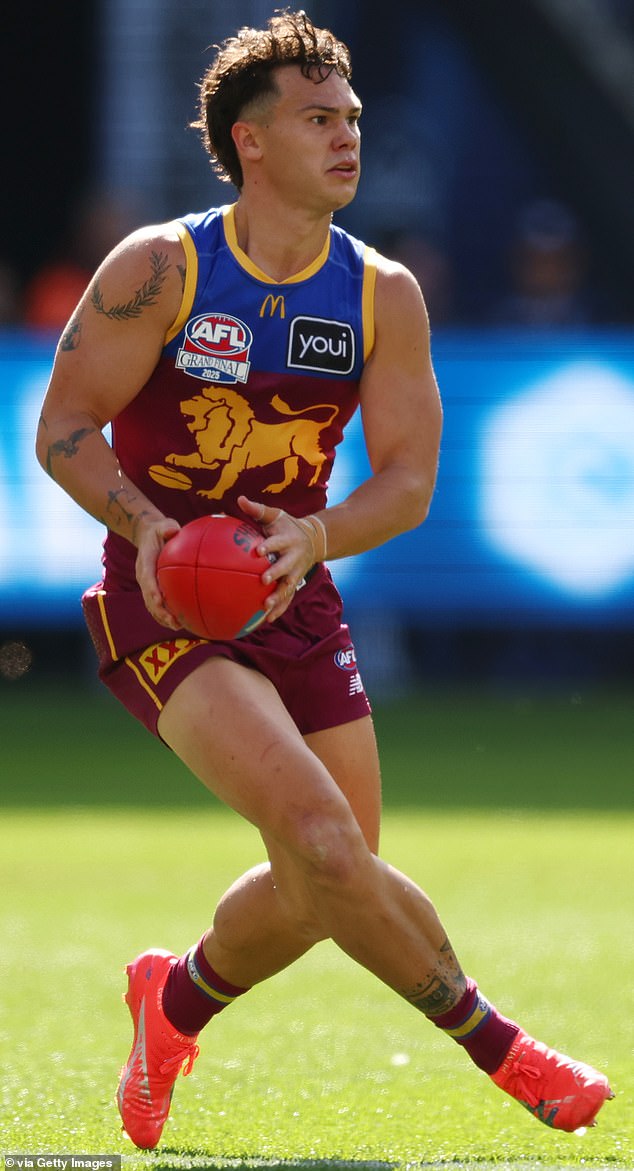 See footy star's heart-warming exchange with little boy after winning ...