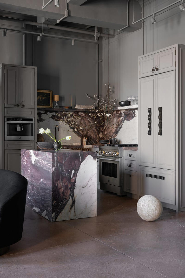 14 Designer-Approved Kitchenettes That Prove Size Doesn’t Matter