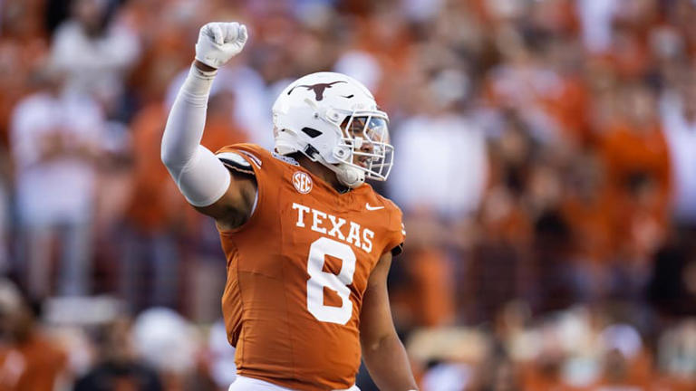 Texas Longhorns EDGE Trey Moore Named Semifinalist for Major Award