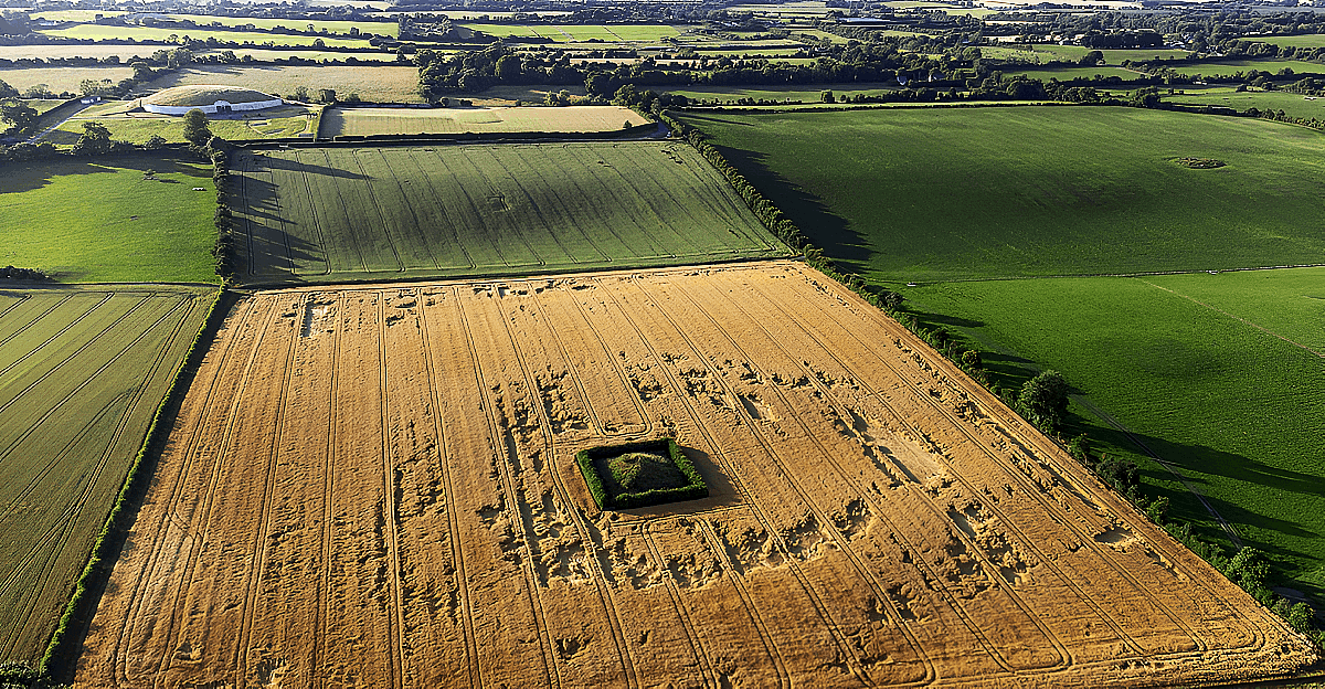 Massive ‘Super-Henge’ Older Than Stonehenge Found Hidden Under Crop Circle