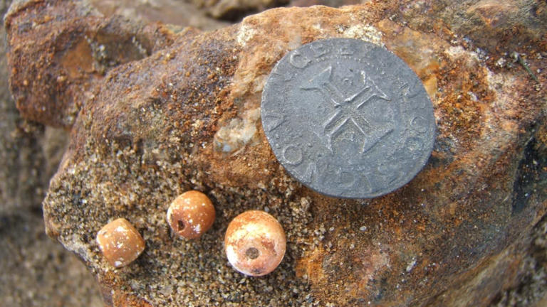 500-Year-Old Treasure Ship Found in the Namibian Desert, Filled With ...